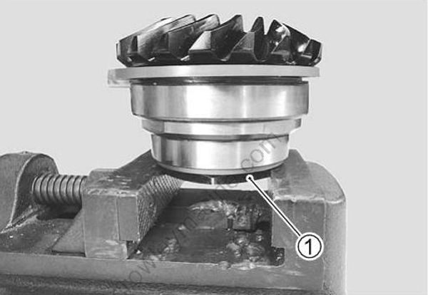 Service Manual DF300, DF250AP, DF300AP Lower Unit [95][Df300, Df250Ap ...