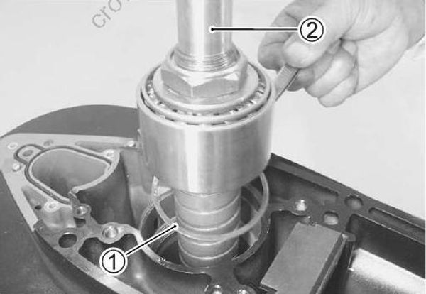 Service Manual DF300, DF250AP, DF300AP Lower Unit [95][Df300, Df250Ap ...