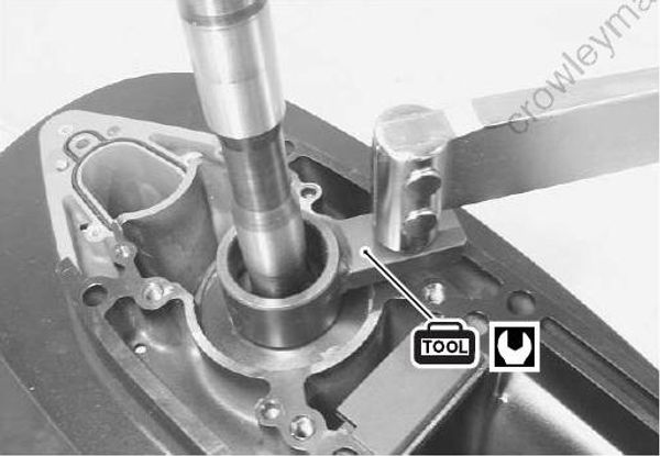 Service Manual DF300, DF250AP, DF300AP Lower Unit [95][Df300, Df250Ap ...